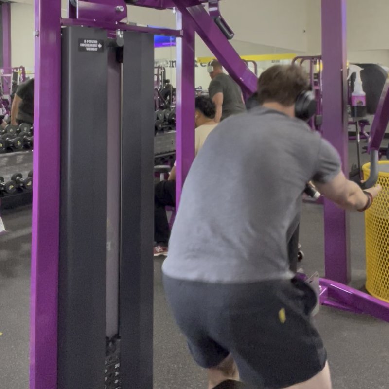 Machine Seated Row - Proper Form & Technique Guide | Gravitus